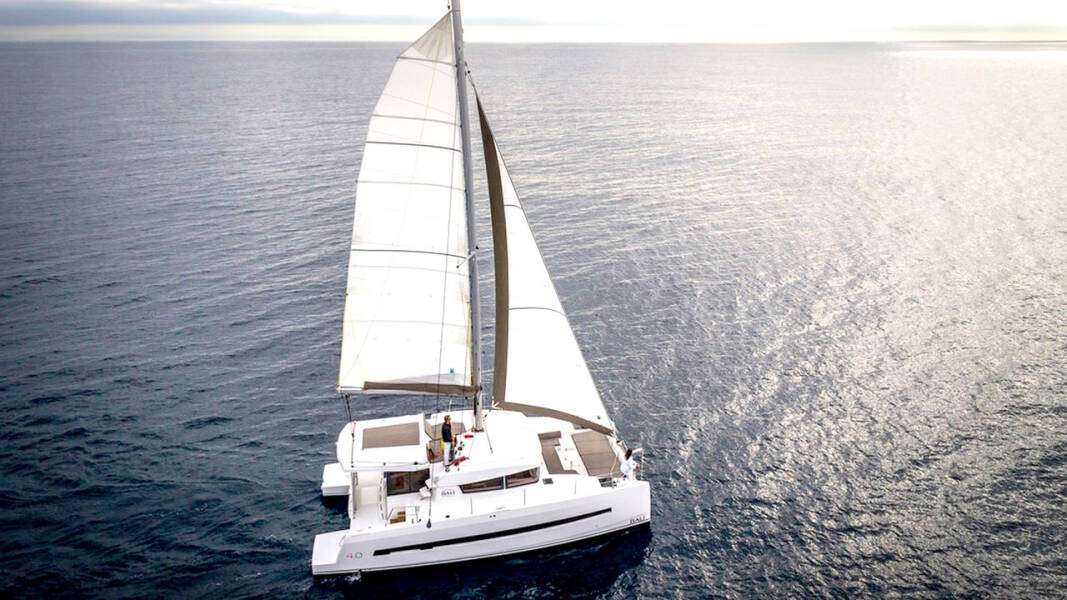 Experience Luxury & Freedom On The Bali 4.0 Catamaran Charter ...
